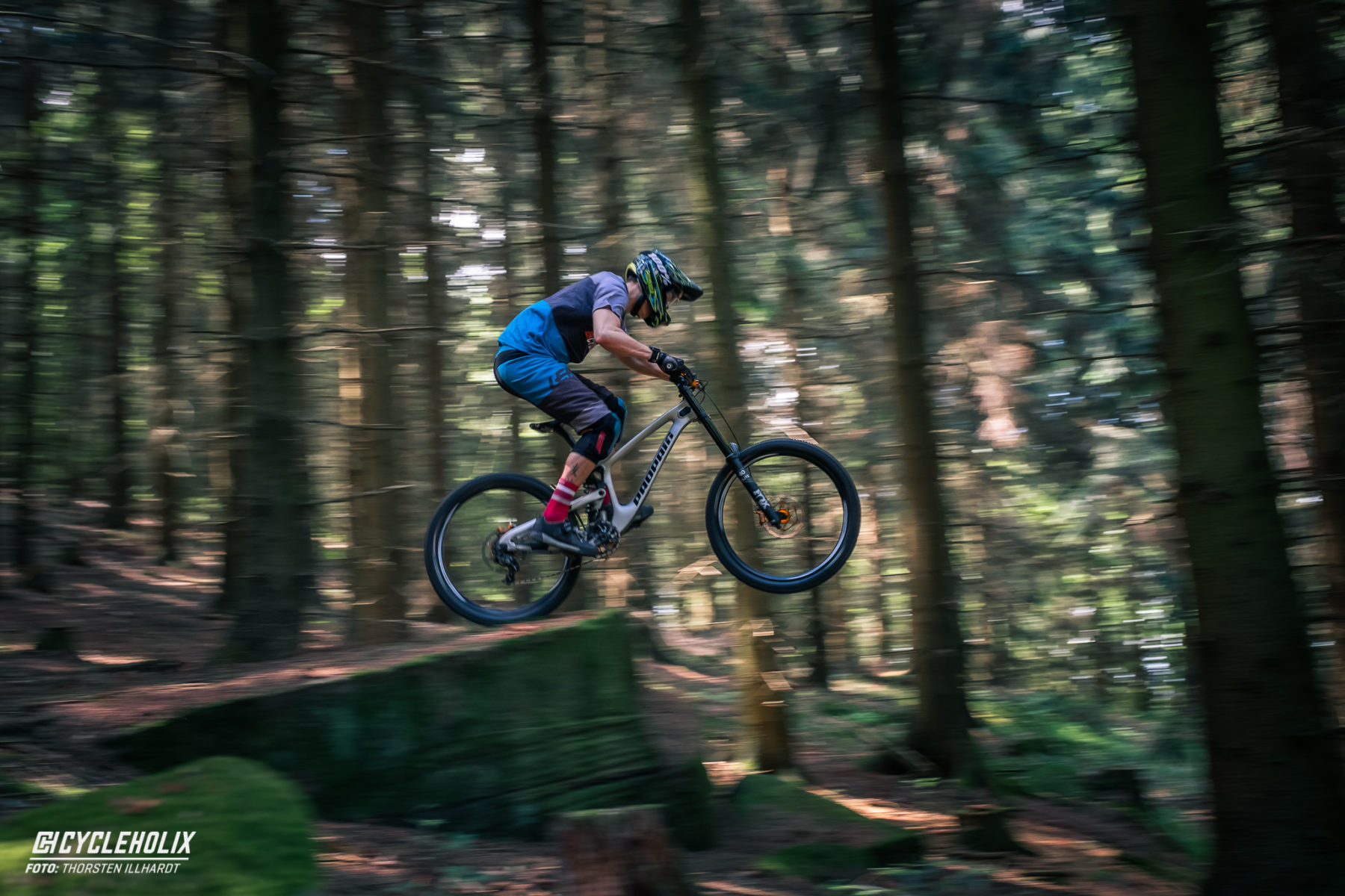 Propain Rage Carbon Im Test | Cycleholix Propain Rage Carbon Im Test