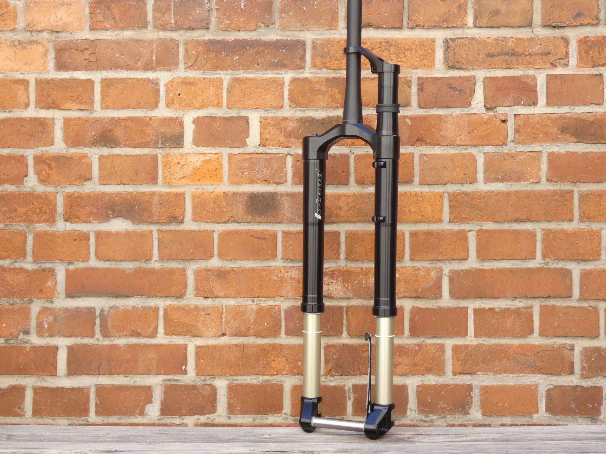 Völlig Neu Und Ganz Anders - Intend Bandit